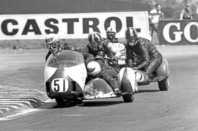 Knowledge: Sisters are doing it for themselves | Motorcycle Sport & Leisure