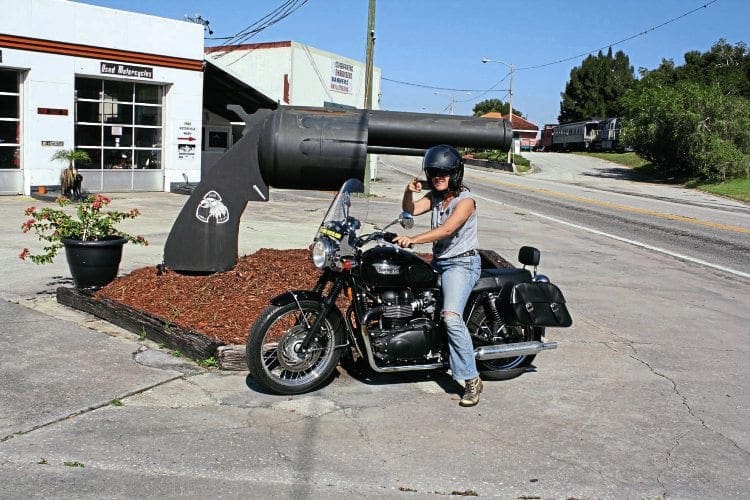 Knowledge: Sisters are doing it for themselves | Motorcycle Sport & Leisure