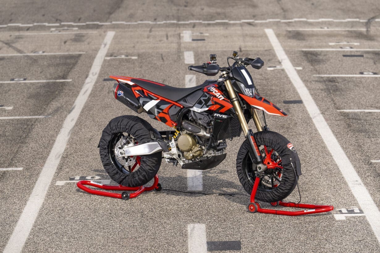 Single and ready to mingle: Ducati's Hypermotard 698 Mono | Motorcycle ...