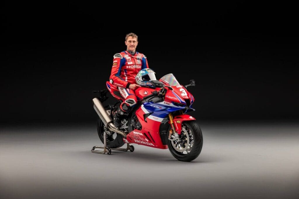 DEAN HARRISON REPLICA FIREBLADE: Limited to Just 12 Bikes | Motorcycle ...